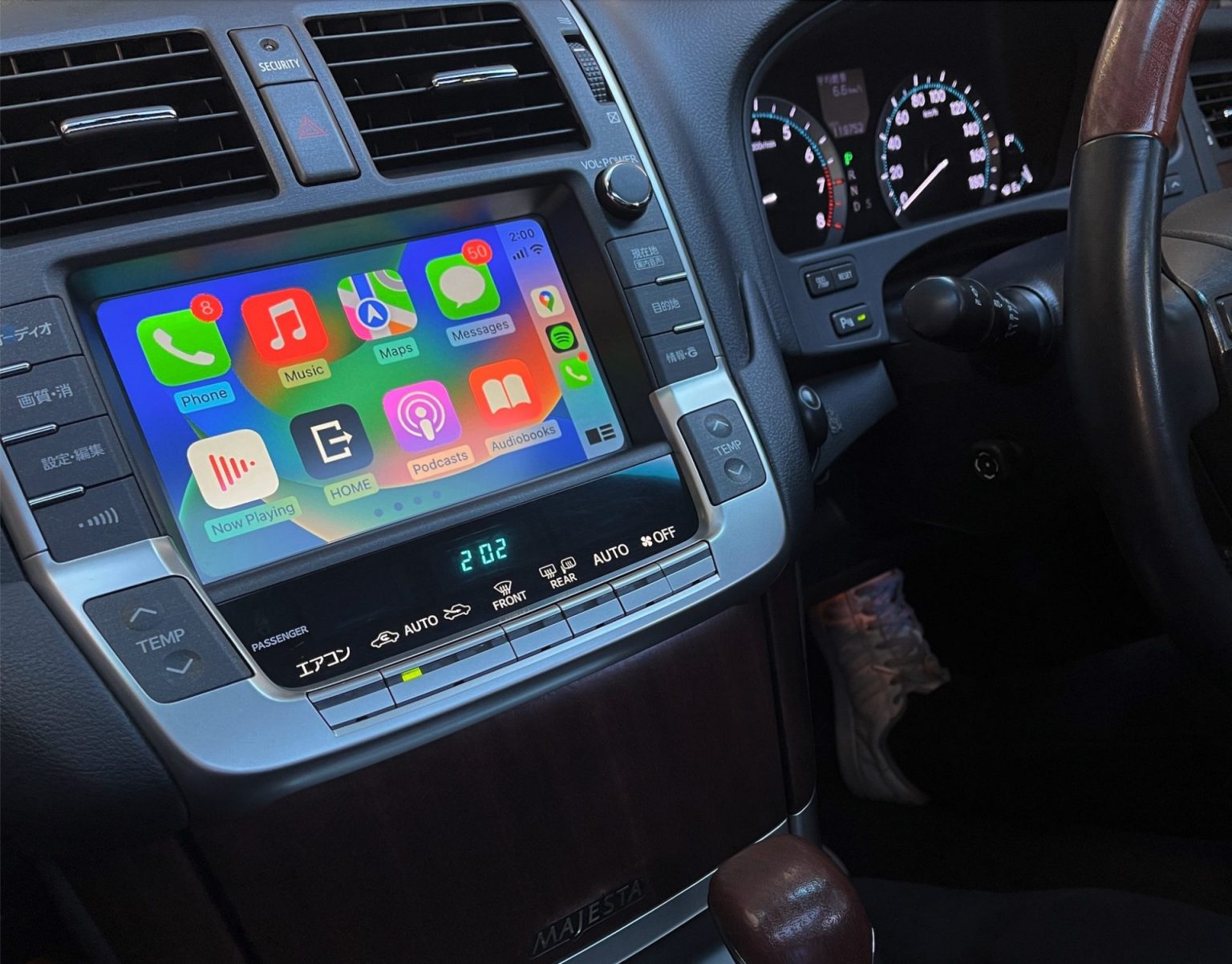 Toyota Crown Majesta (URS206, 13th Gen) Wireless CarPlay & Android Auto ...